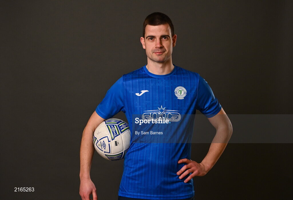 Sportsfile - Finn Harps FC Squad Portraits 2022 - 2165263