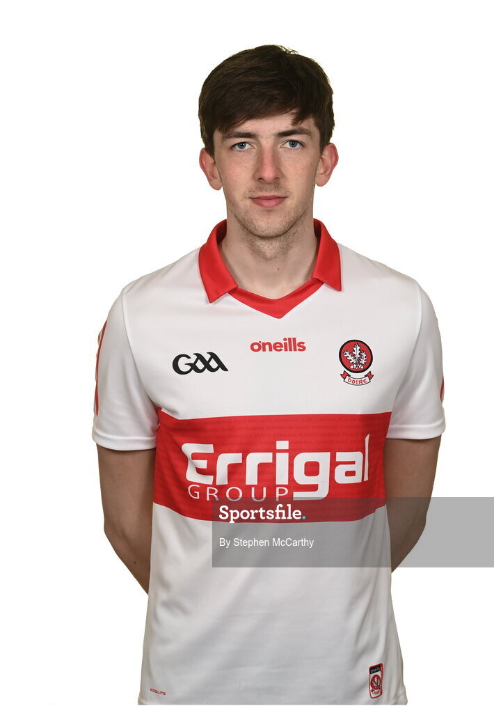 Sportsfile - Derry Football Squad Portraits 2022 - 2209385