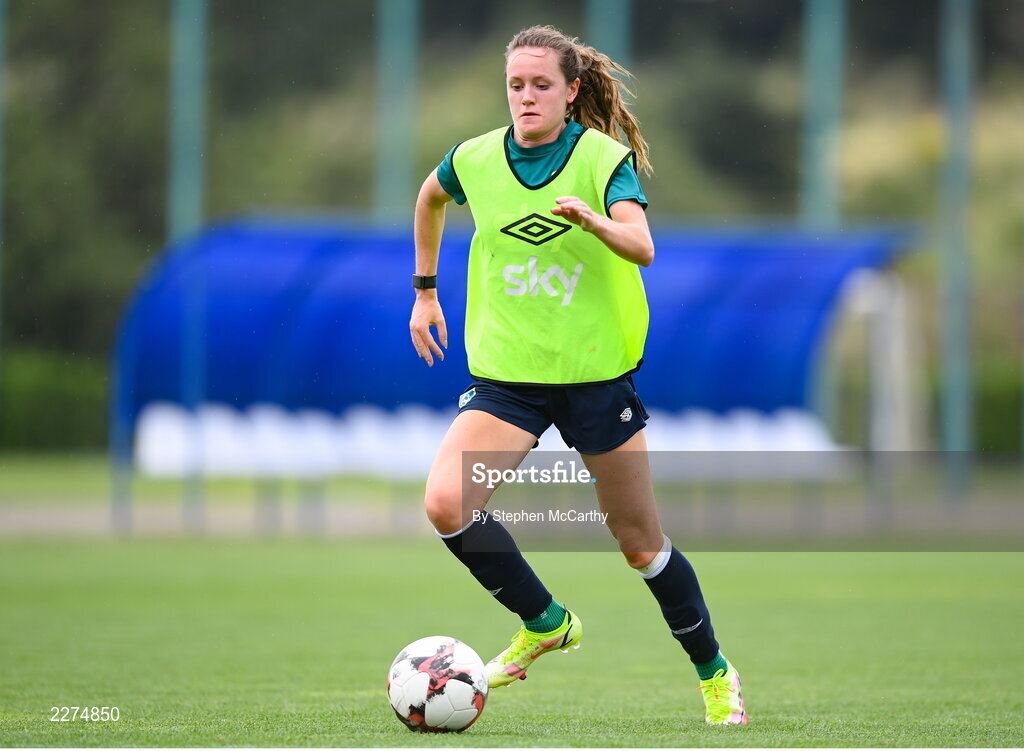 Sportsfile - Republic of Ireland Women Training Session - 2274850