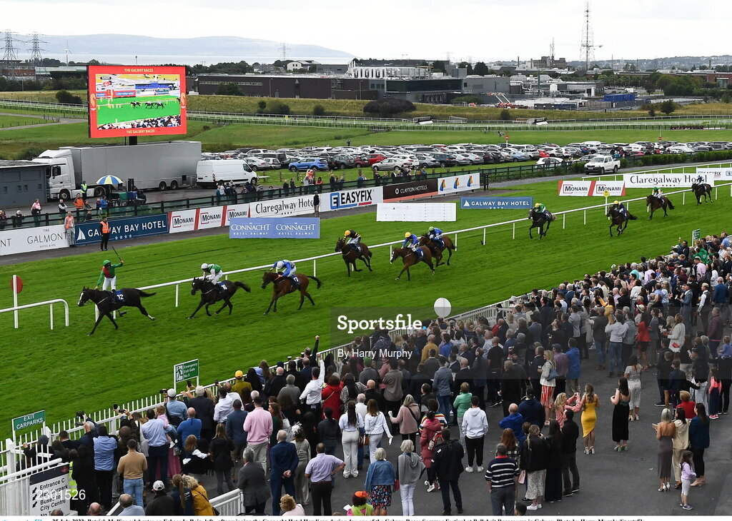 Sportsfile - Galway Races Summer Festival 2022 - Day One - 2301526
