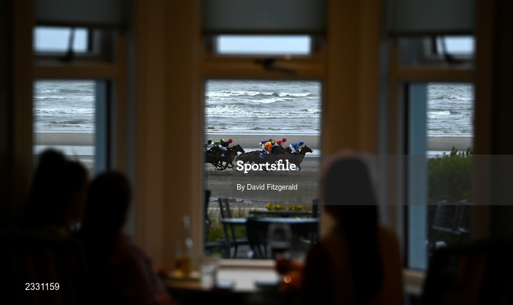 Sportsfile - Laytown Races 2022 - 2331159