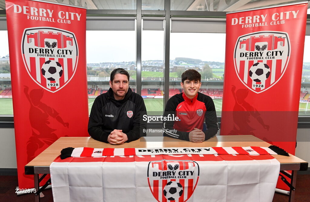 Sportsfile - Derry City Unveil New Signing Colm Whelan - 2392873