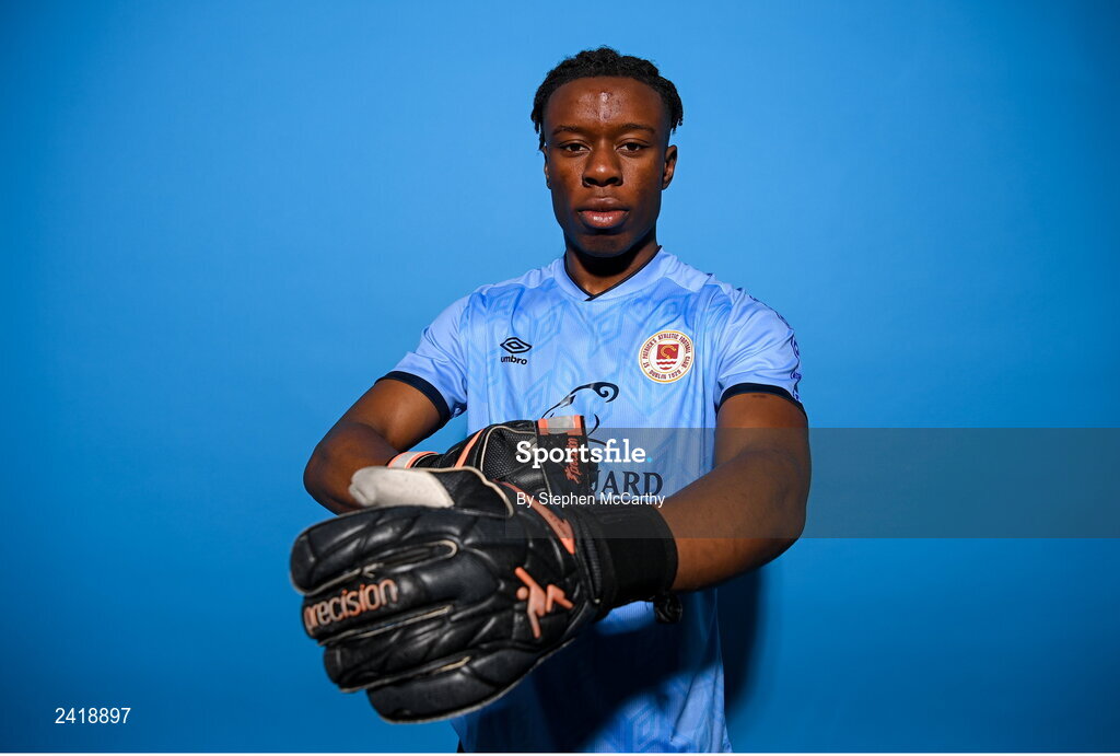 Sportsfile - St Patrick's Athletic Squad Portraits 2023 - 2418897