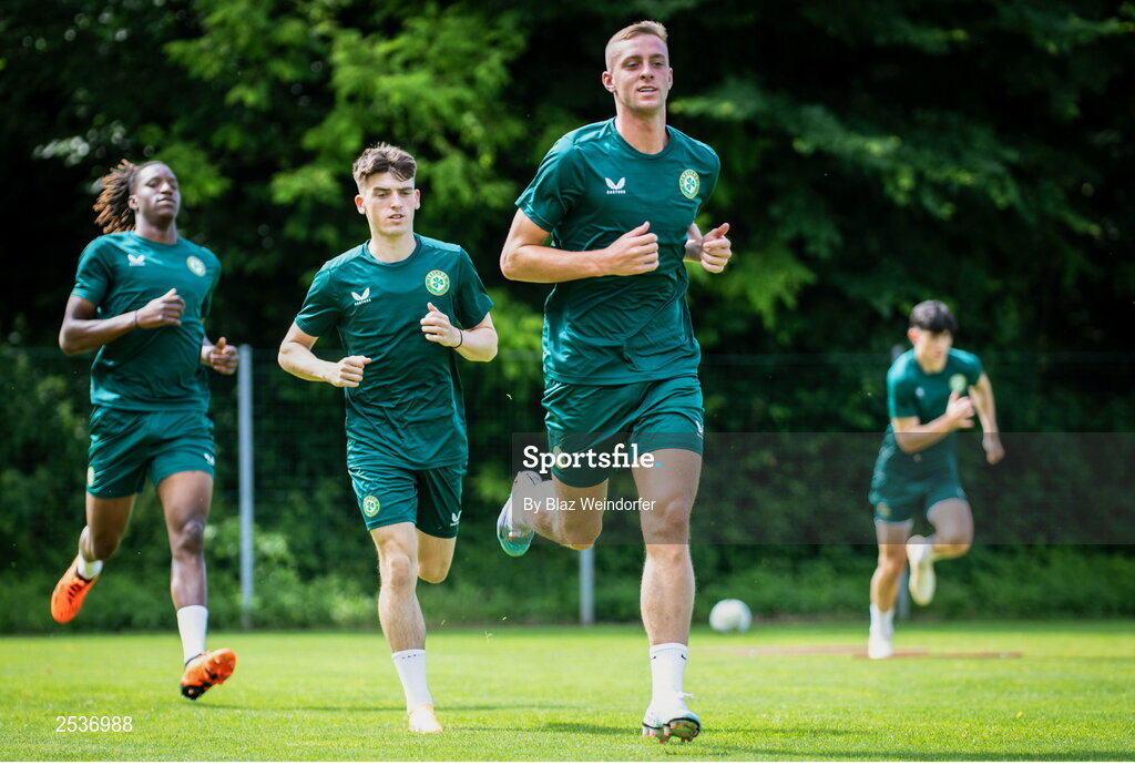 Sportsfile - Republic of Ireland U21's Training Session - 2536988