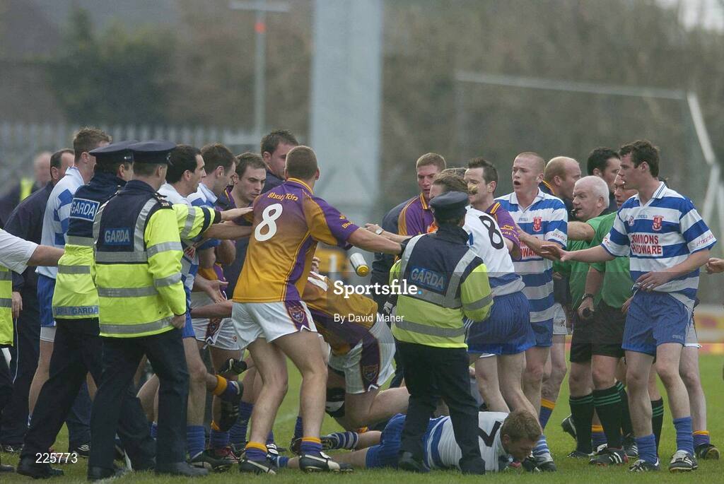 Sportsfile - Navan O'Mahonys v Wolfe Tones - Meath Senior Football ...