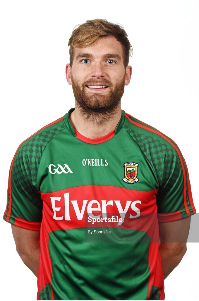 Sportsfile - Mayo Football Squad Portraits 2015 - 994627