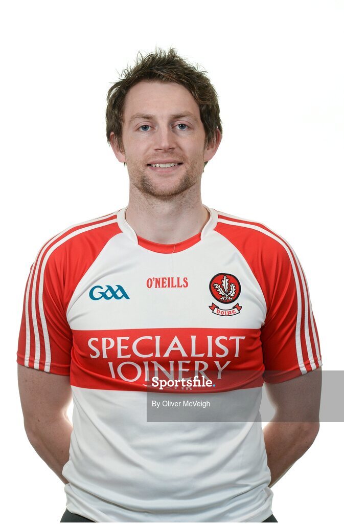 Sportsfile - Derry Football Squad Portraits 2015 - 1002618