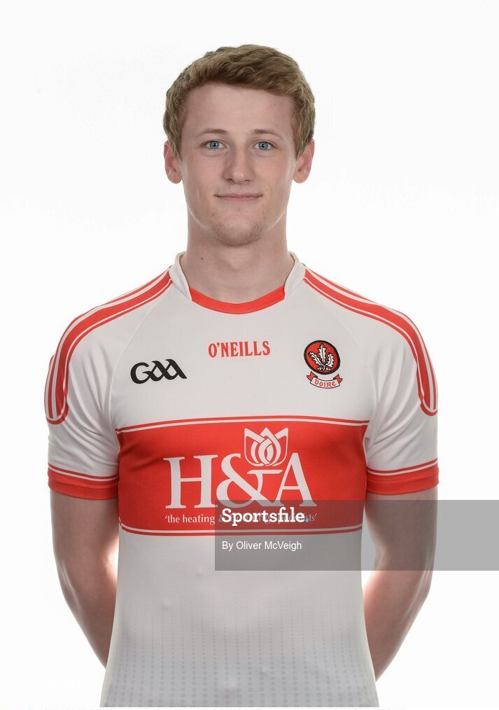 Sportsfile - Derry Football Squad Portraits 2016 - 1157347